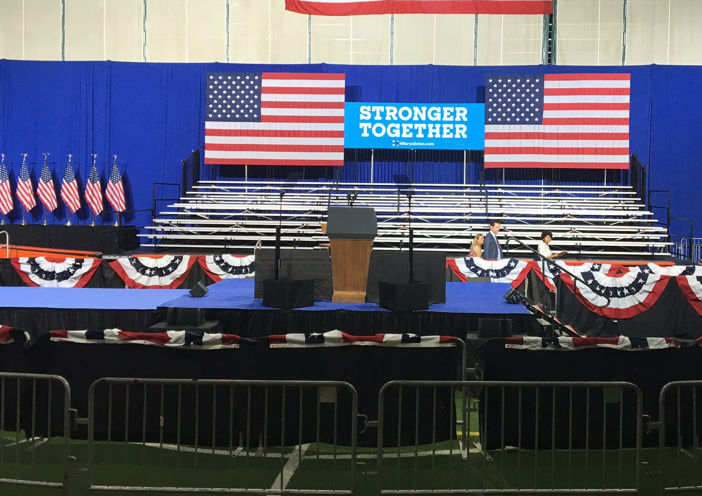 AGAIN: Obama admin gives Hillary presidential podium, motorcade - The ...