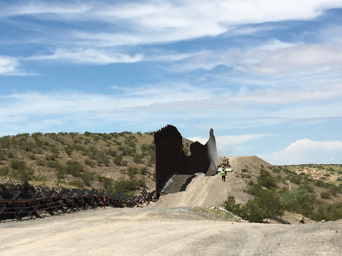 NEW MEXICO: Crews replace 'Normandy barriers,' skimpy barbed wire fence ...