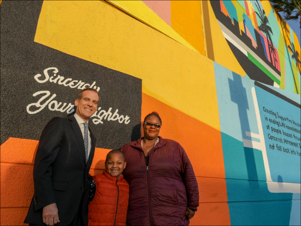 LA mayor hopes murals of homeless will 'end homelessness ...
